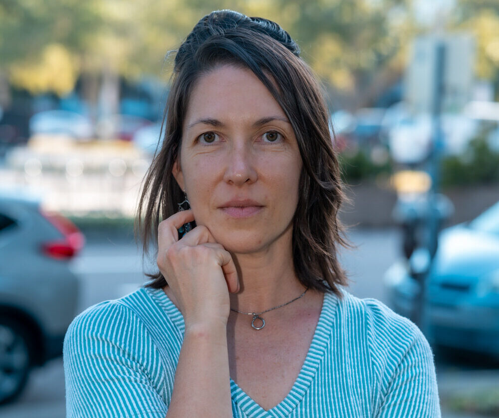 Married to the CIA: Life as a Spy's Wife. Jihi Bustamante